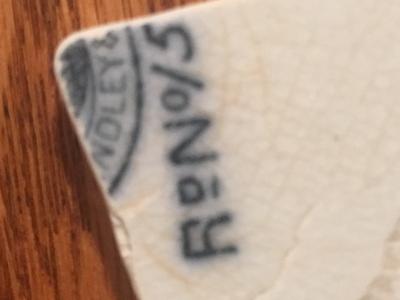 Trying to identify ceramic piece